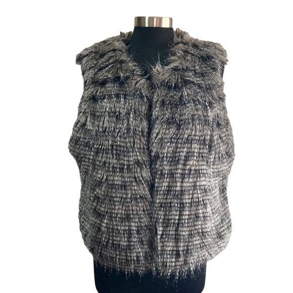 Yoki | Jackets & Coats | New York Yoki Collection Faux Fur Vest Gray ...